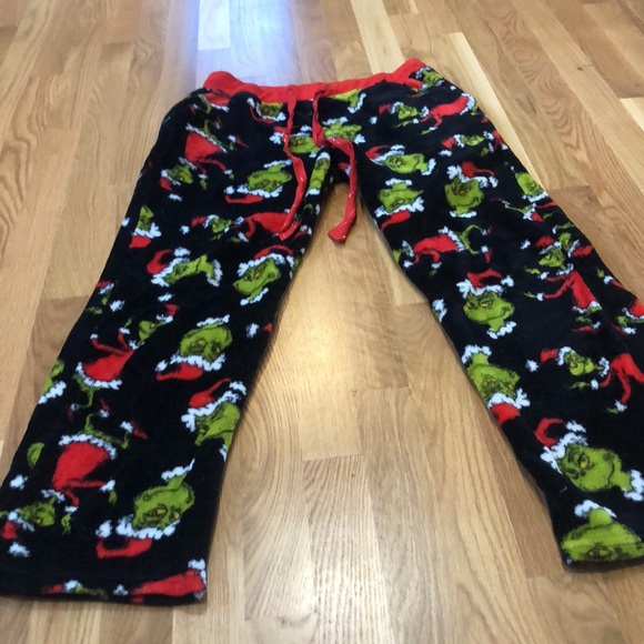 Dr. Seuss | Intimates & Sleepwear | Dr Seuss The Grinch Sneaky Face ...